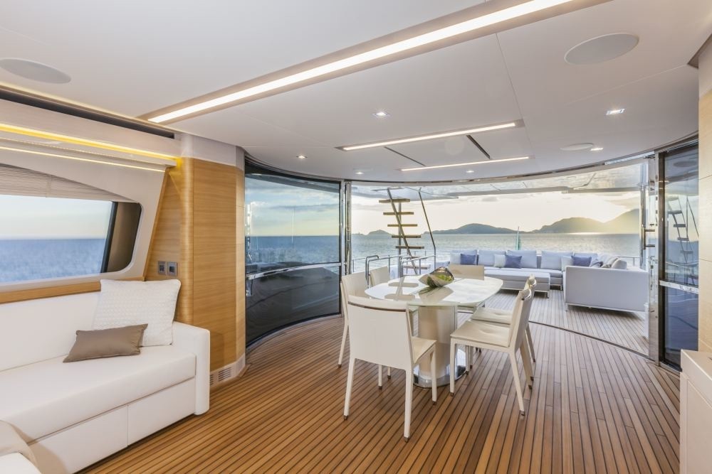 Yacht Navetta 28, a Ferretti Custom Line Superyacht | CHARTERWORLD ...